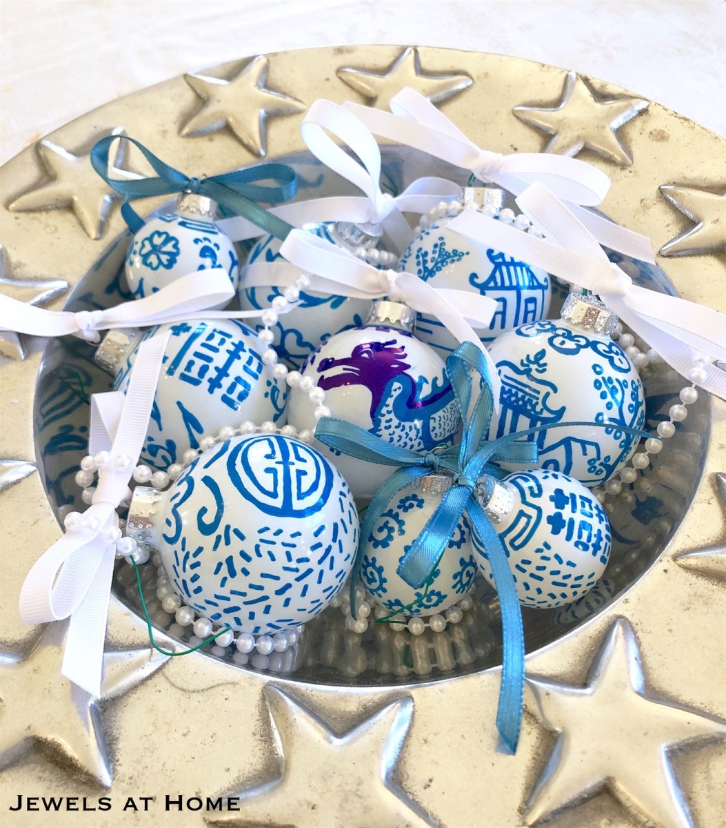 DIY Hand-Painted Chinoiserie Christmas Ornaments | Jewels at Home